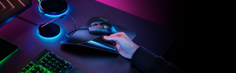 แผ่นรองเมาส์เกมมิ่ง Razer Gaming Mouse Pad Sphex V3 Small Black