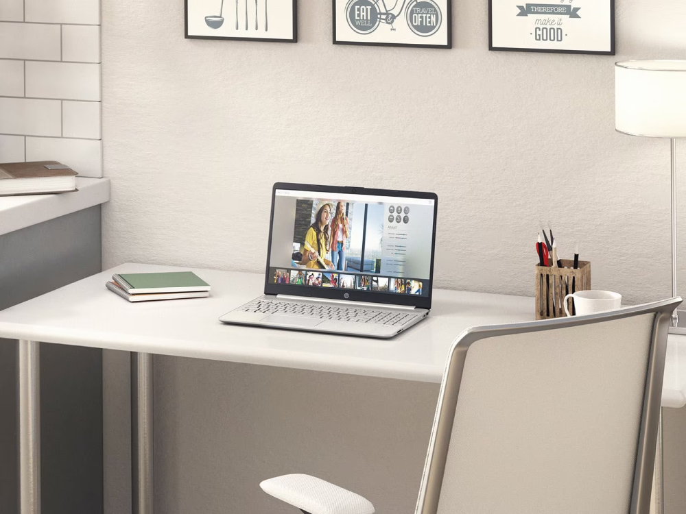 โน๊ตบุ๊ค HP 15s-fq5390TU Silver