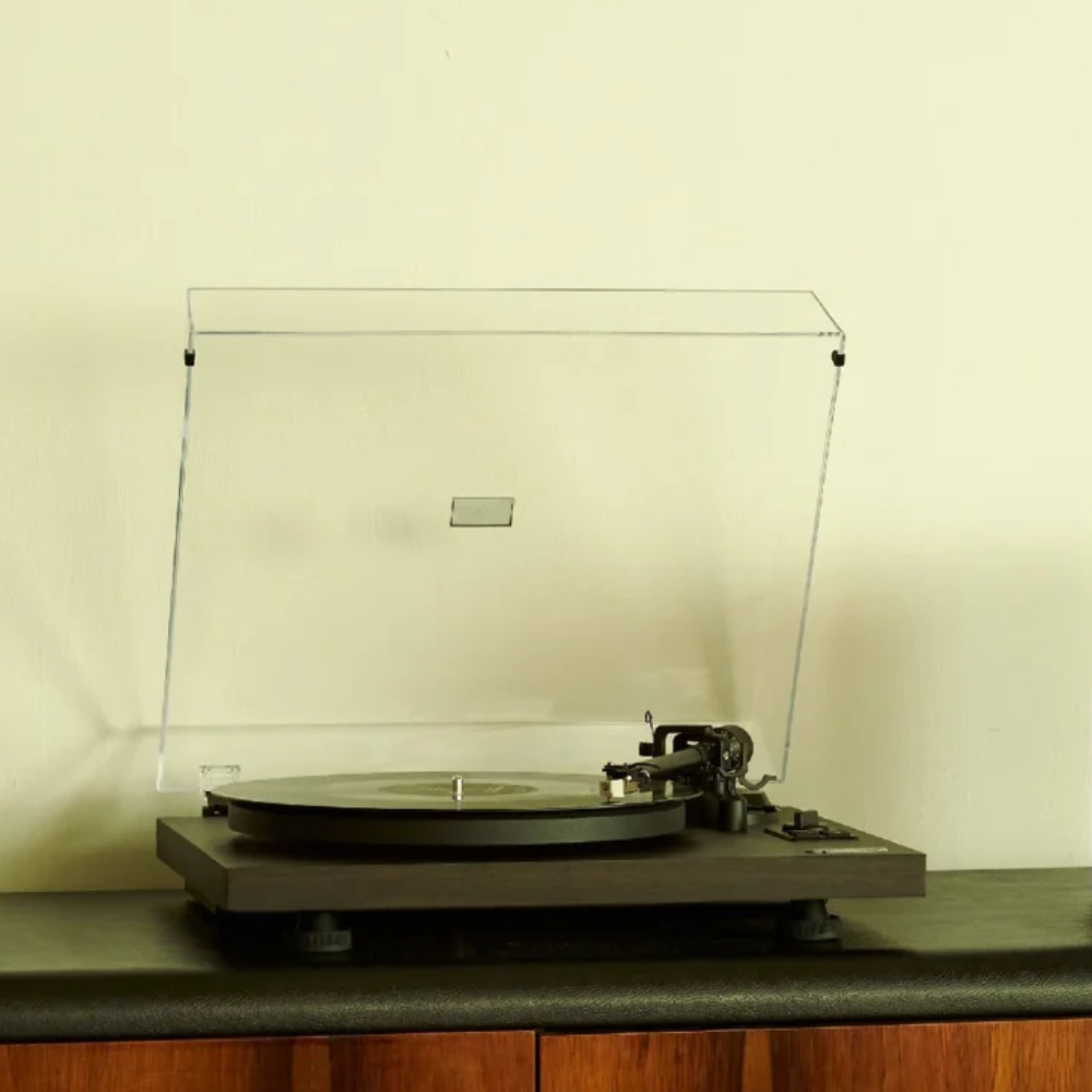 เครื่องเล่นแผ่นเสียง GadHouse with Bookshelf Henry Hi-Fi | Education Studio7